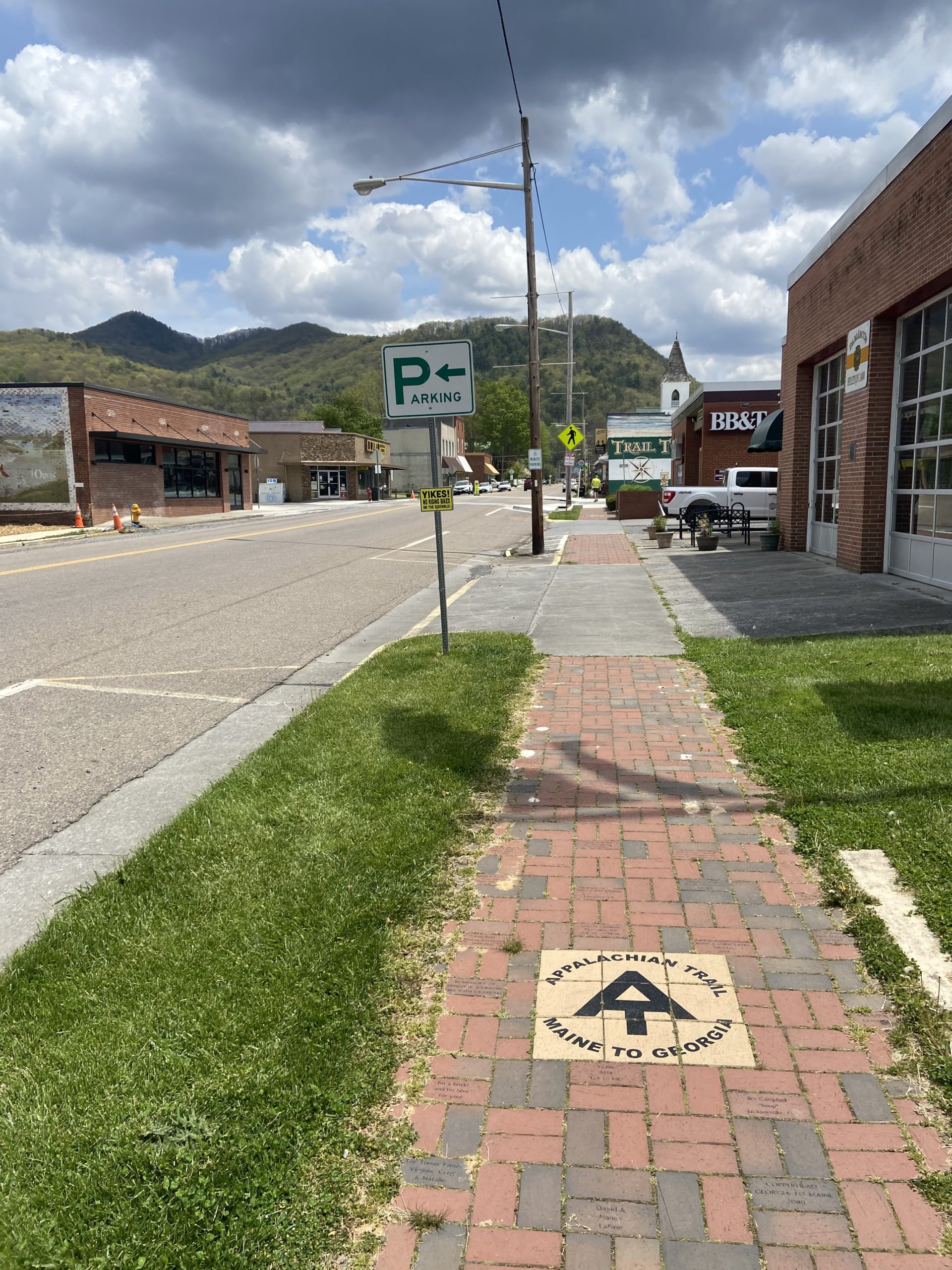 Trail Town, USA: AT Days 29-32 - The Trek