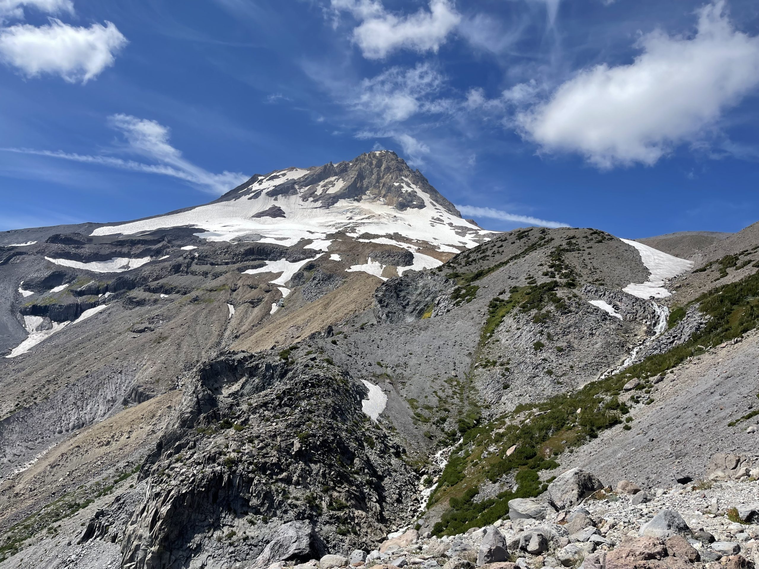 A Summer Meandering Around Volcanoes: The PNW Volcano Trifecta - The Trek